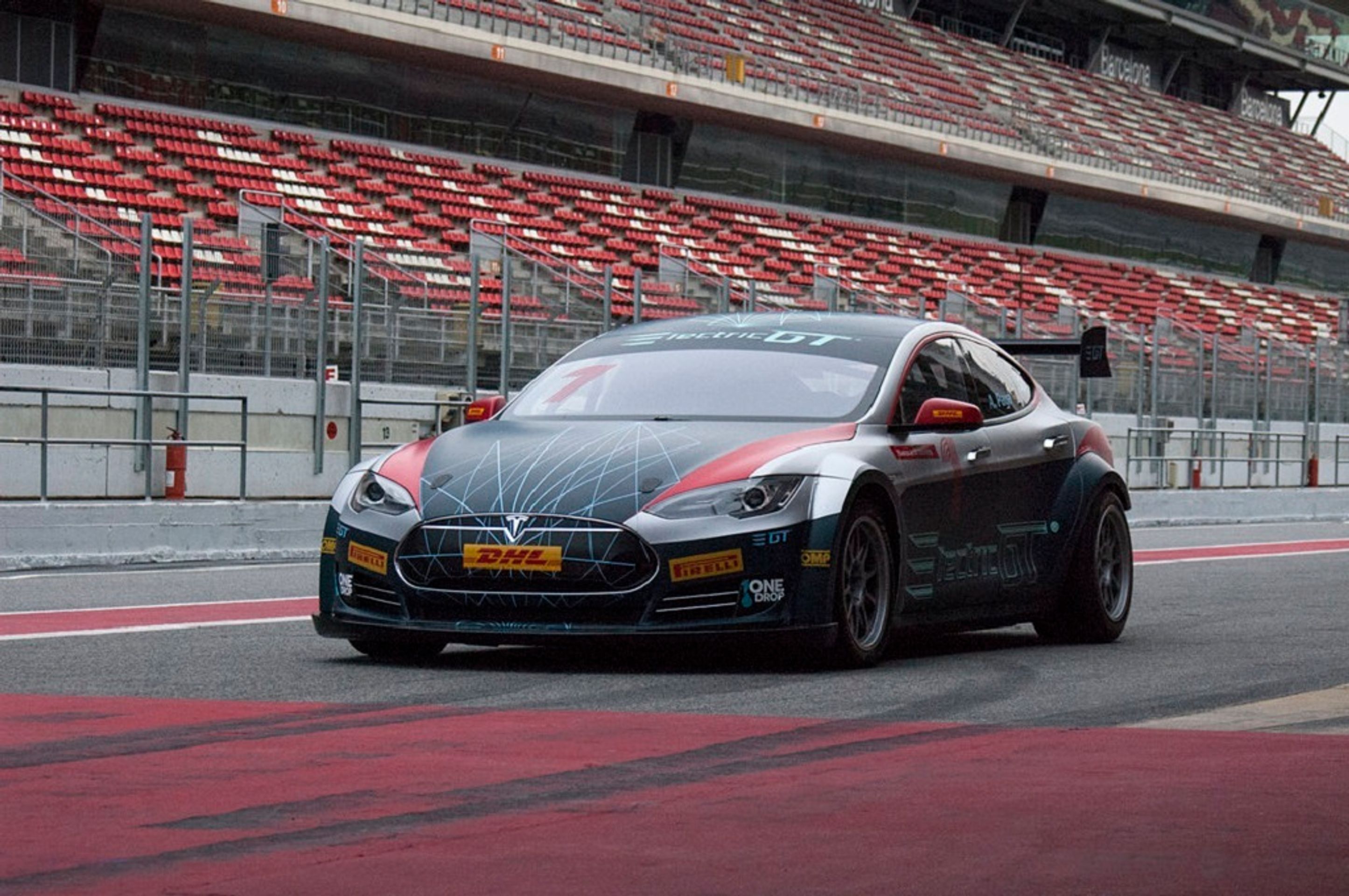 Tesla - 14 | Galerie: GALERIE: Tesla S Electric GT | TN.cz