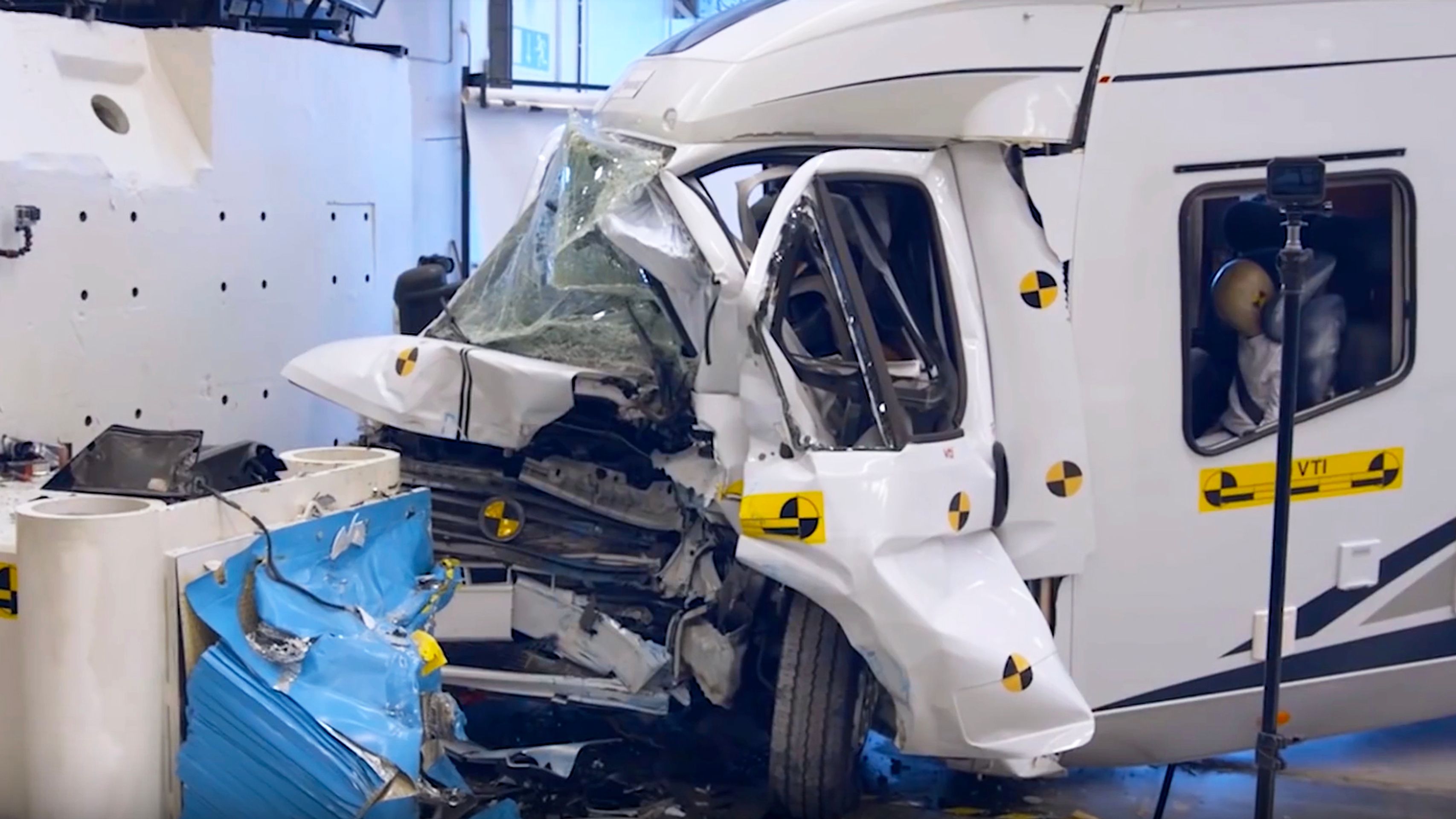 Crash test obytných vozů - 15 | Galerie: Fotogalerie: Obytné vozy v ...