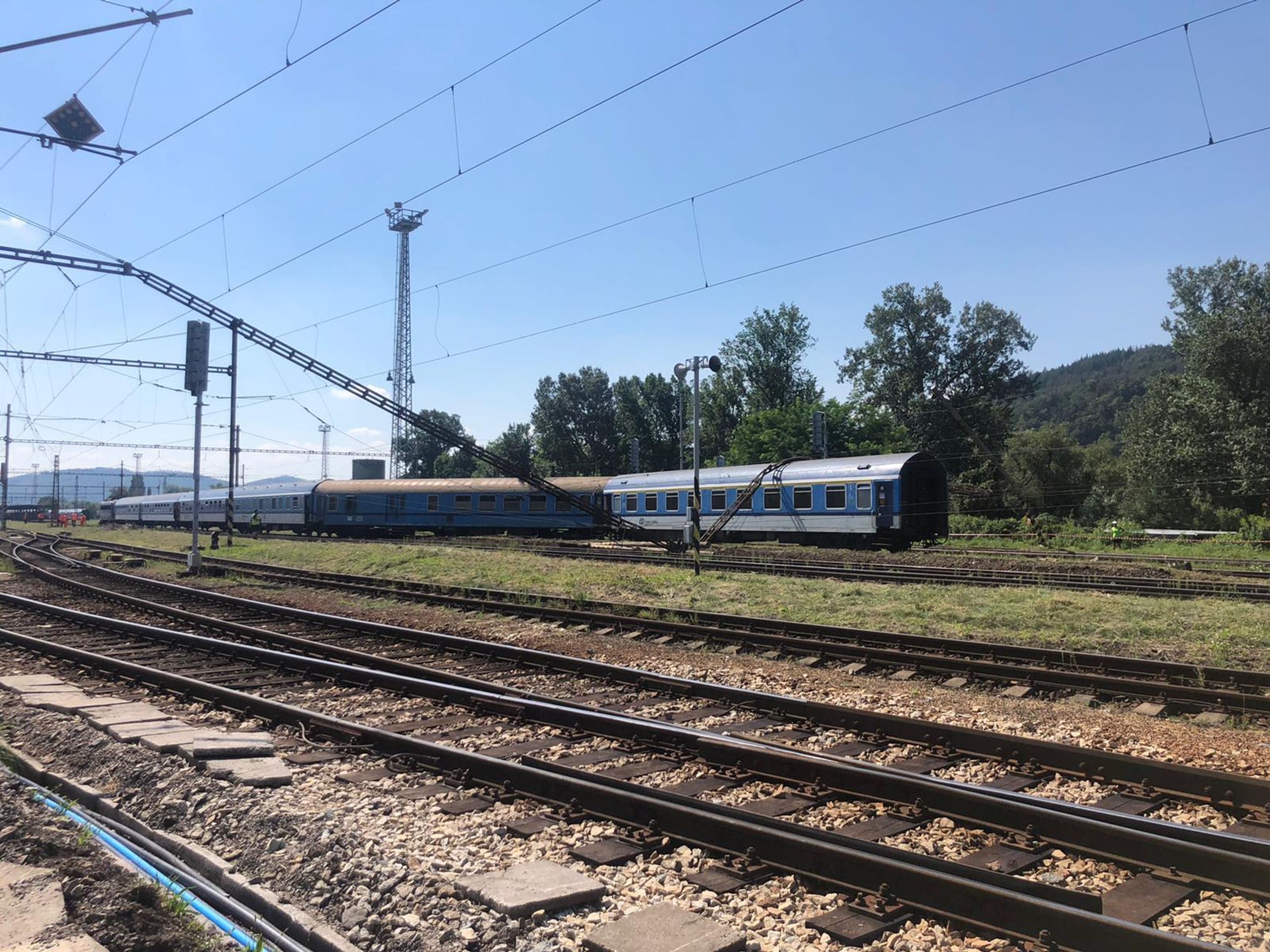 Nehoda vlaku u Tišnova - 3 | Galerie: GALERIE: Nehoda vlaku u Tišnova ...