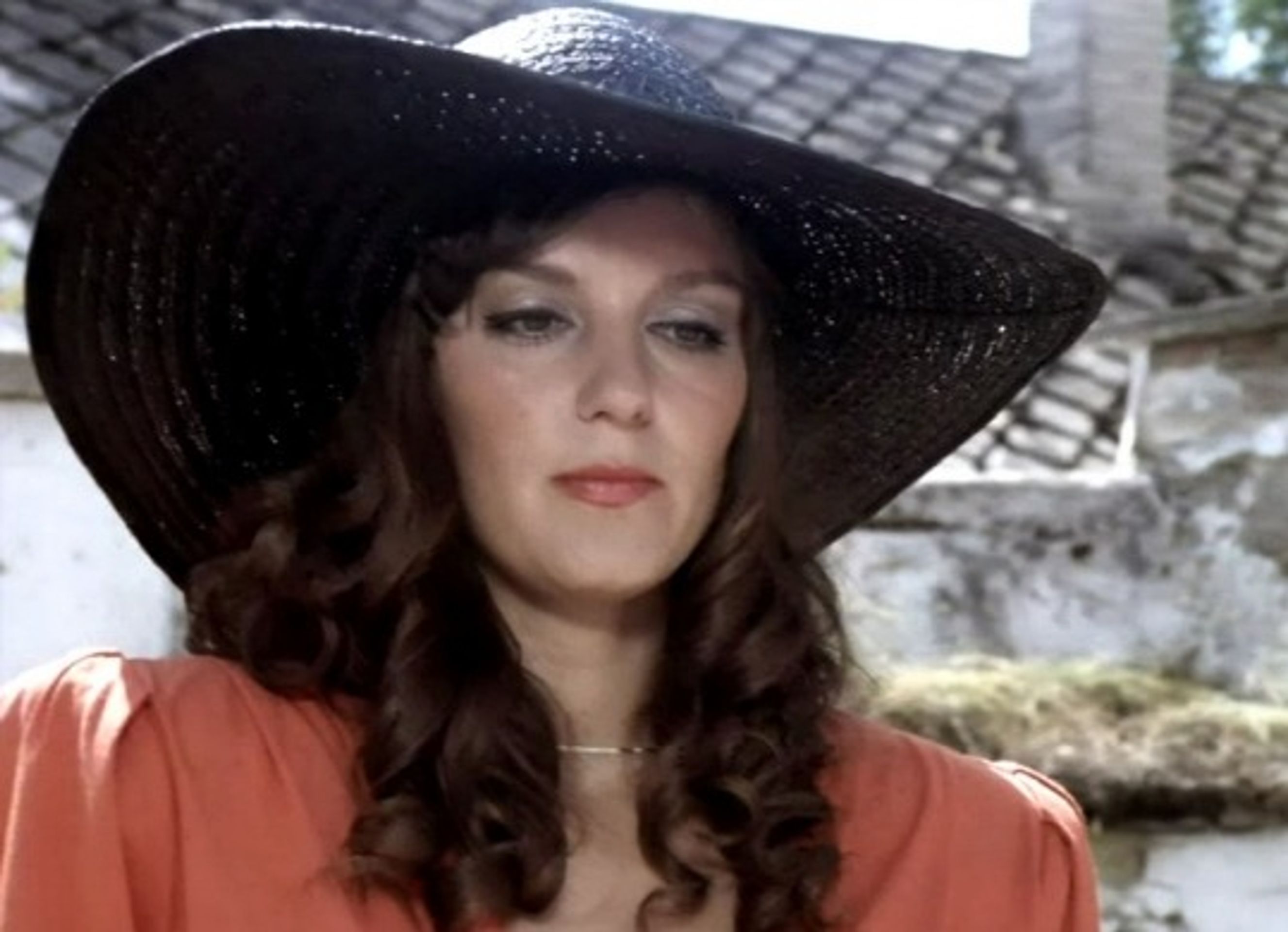 Slunce, seno, erotika | Galerie: Miluna ve filmu Slunce seno erotika ...