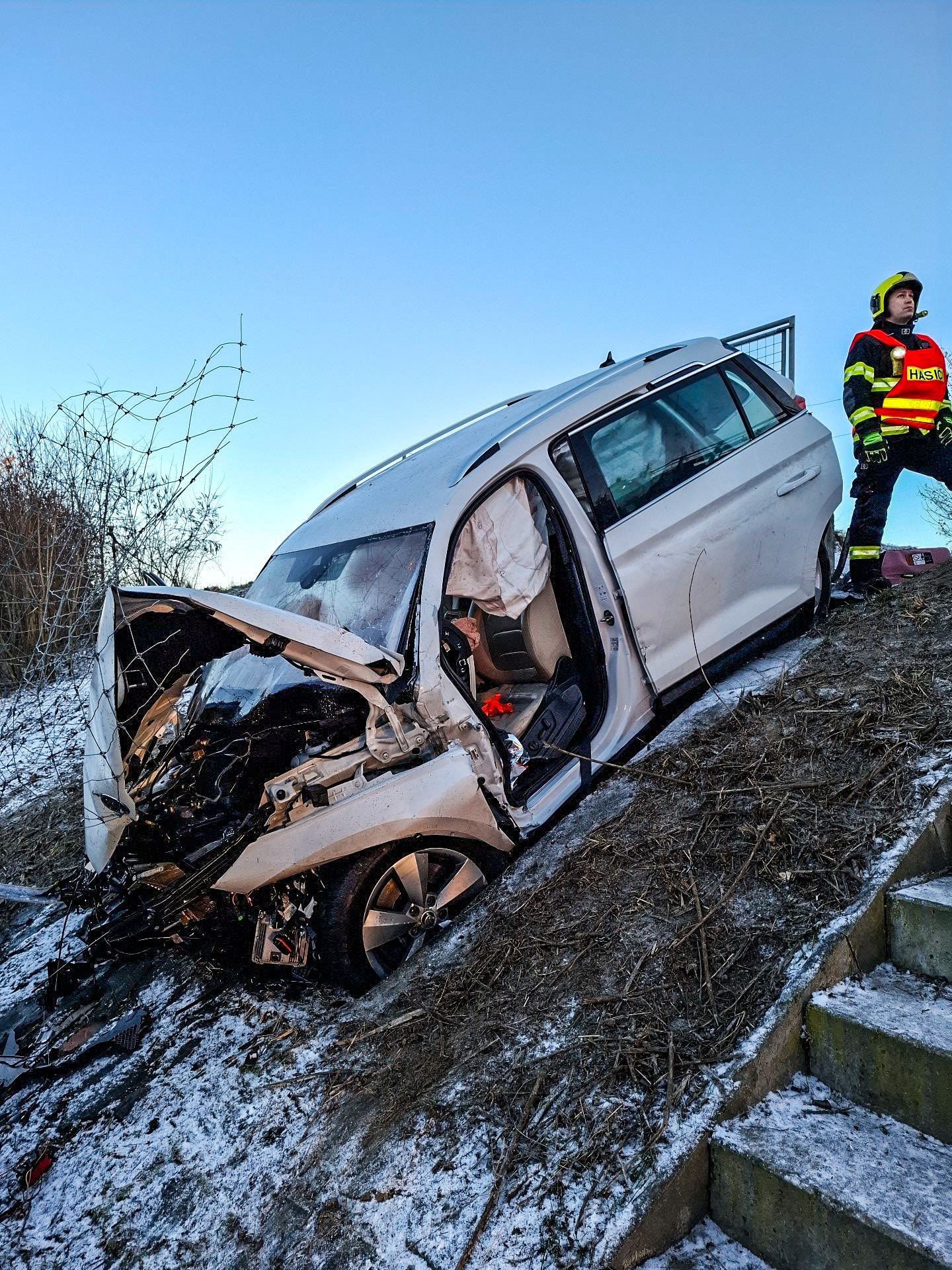 Nehoda na silnici I/14 u Trutnova | Galerie: Dopravní nehody D35 a I/14 ...