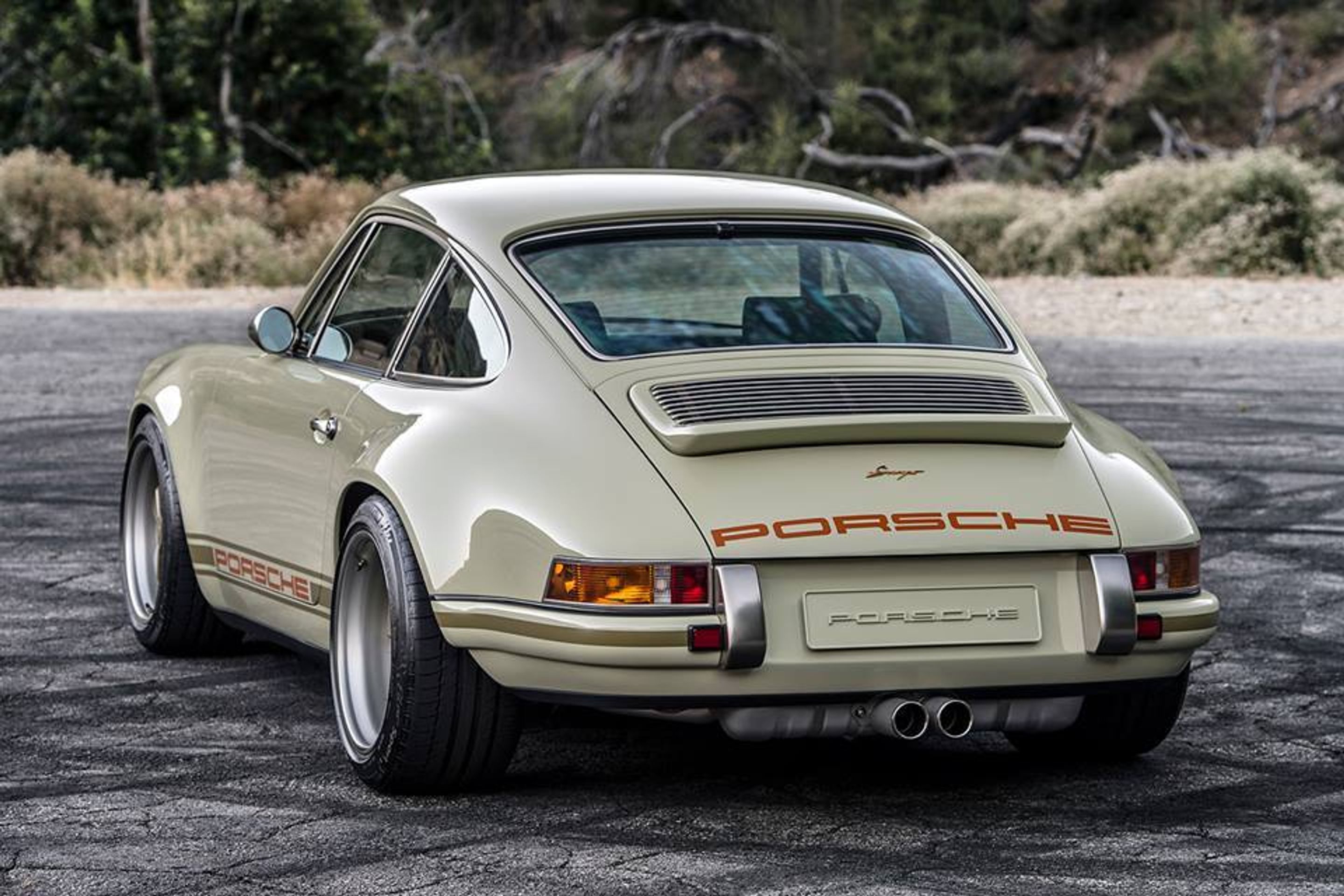 singer - 80 | Galerie: GALERIE: Singer 911 | TN.cz