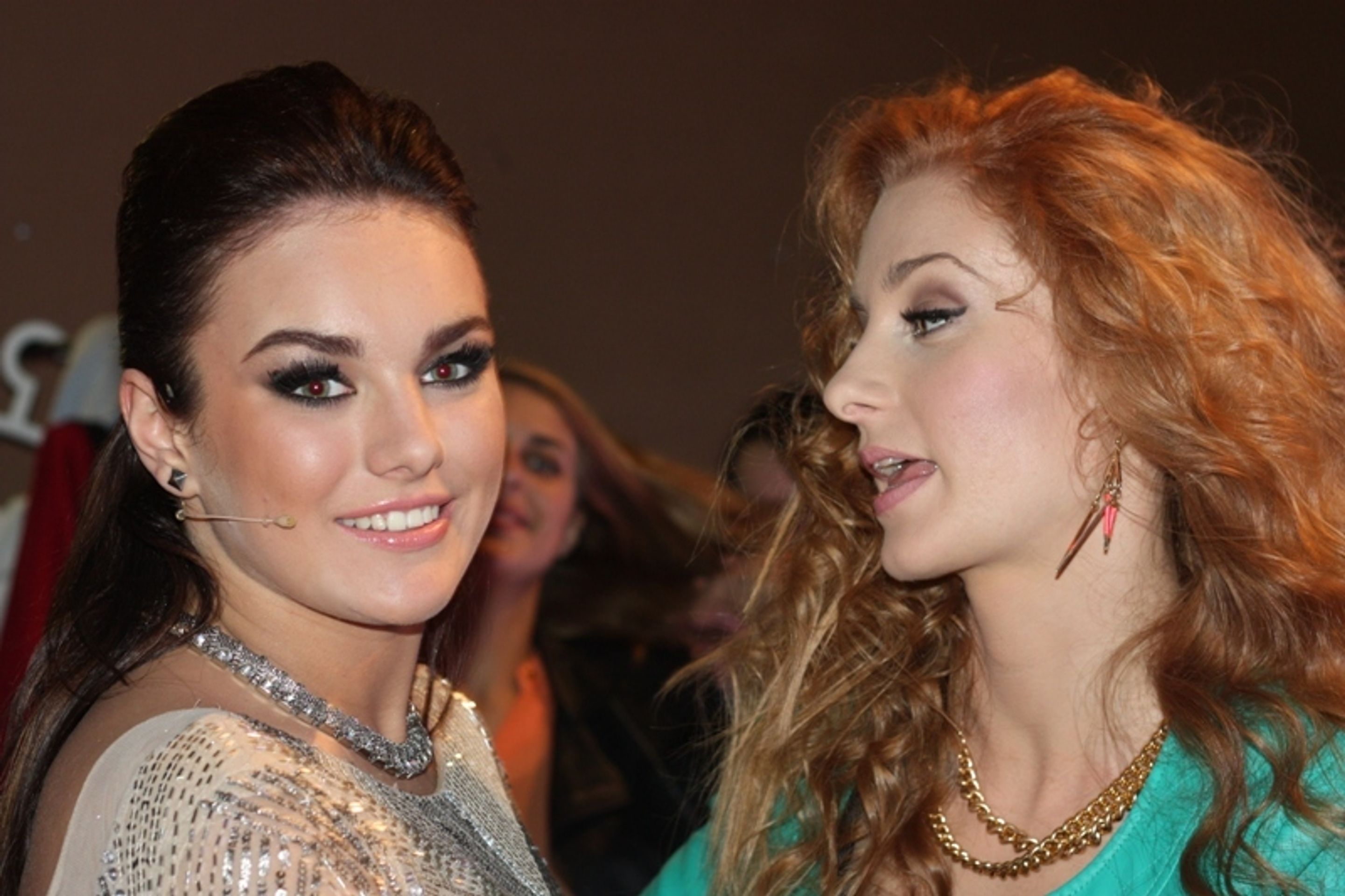 Fanda-Red-News-ORDN131206 | Galerie: GALERIE: Večírek SuperStar | TN.cz