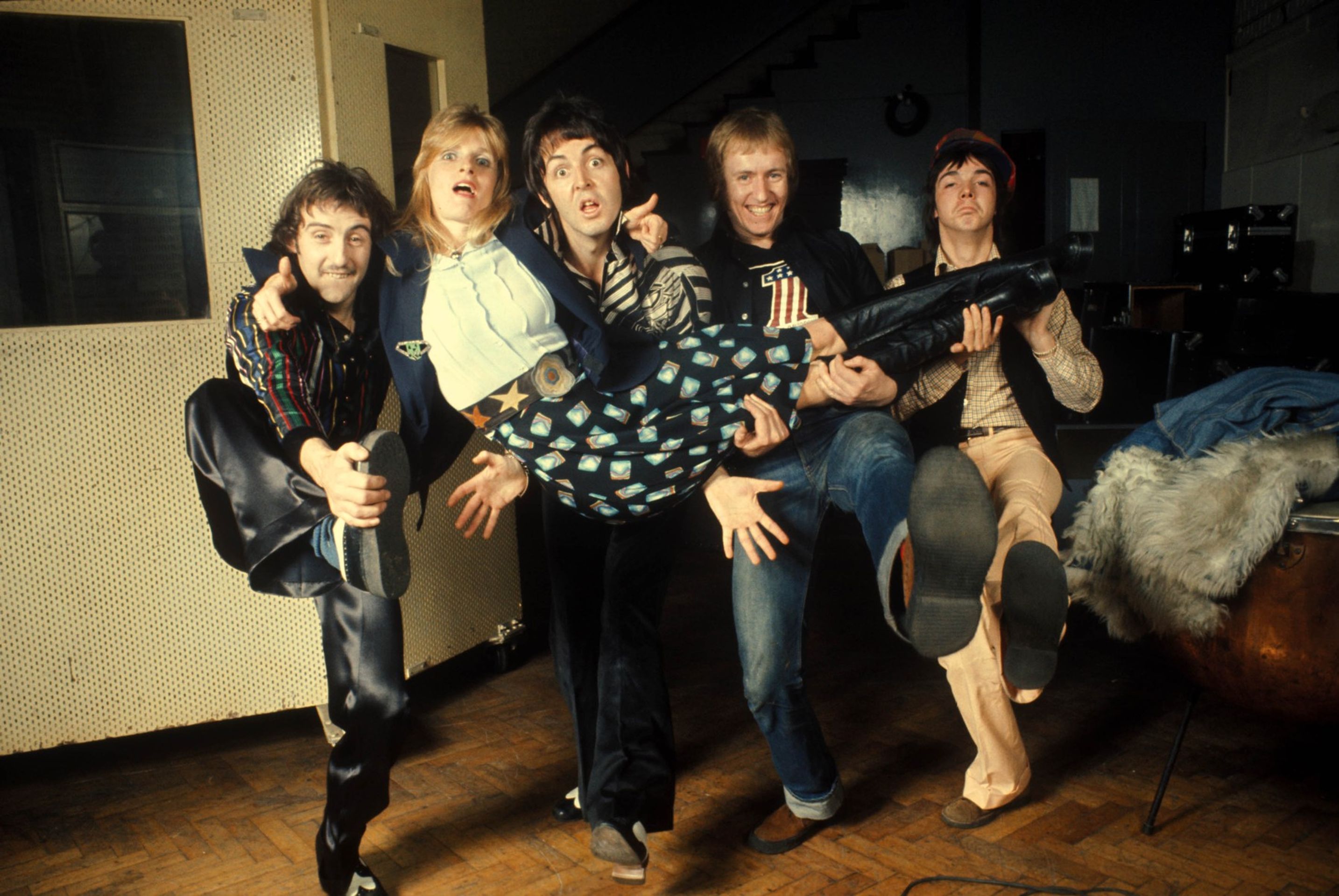 Denny Laine, Linda McCartney a Paul McCartney, 1976 | Galerie: Danny ...