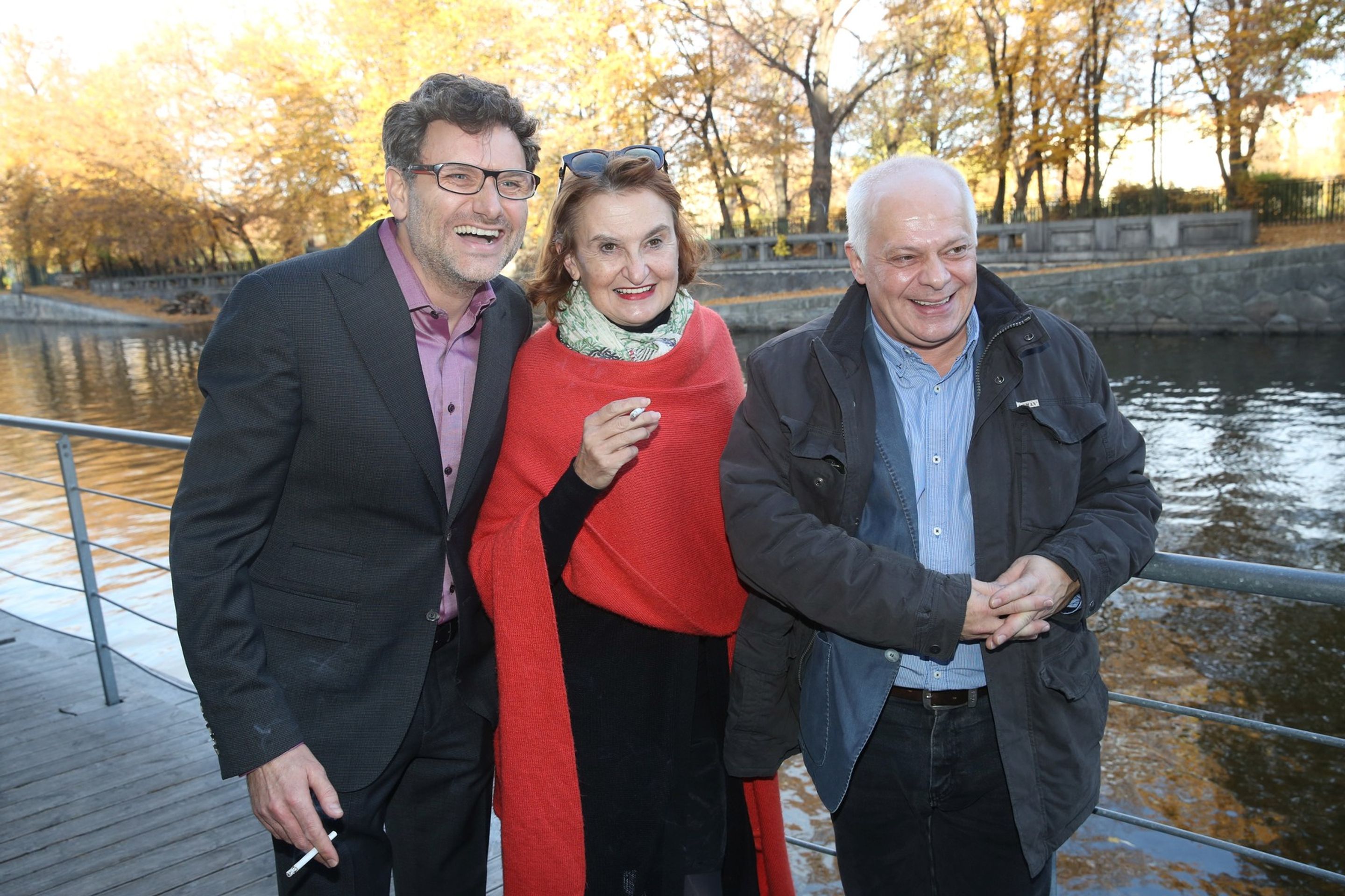 Tereza Prucková, Patrik Hartl s manaželkou a synem, 30. 11. 2024 ...