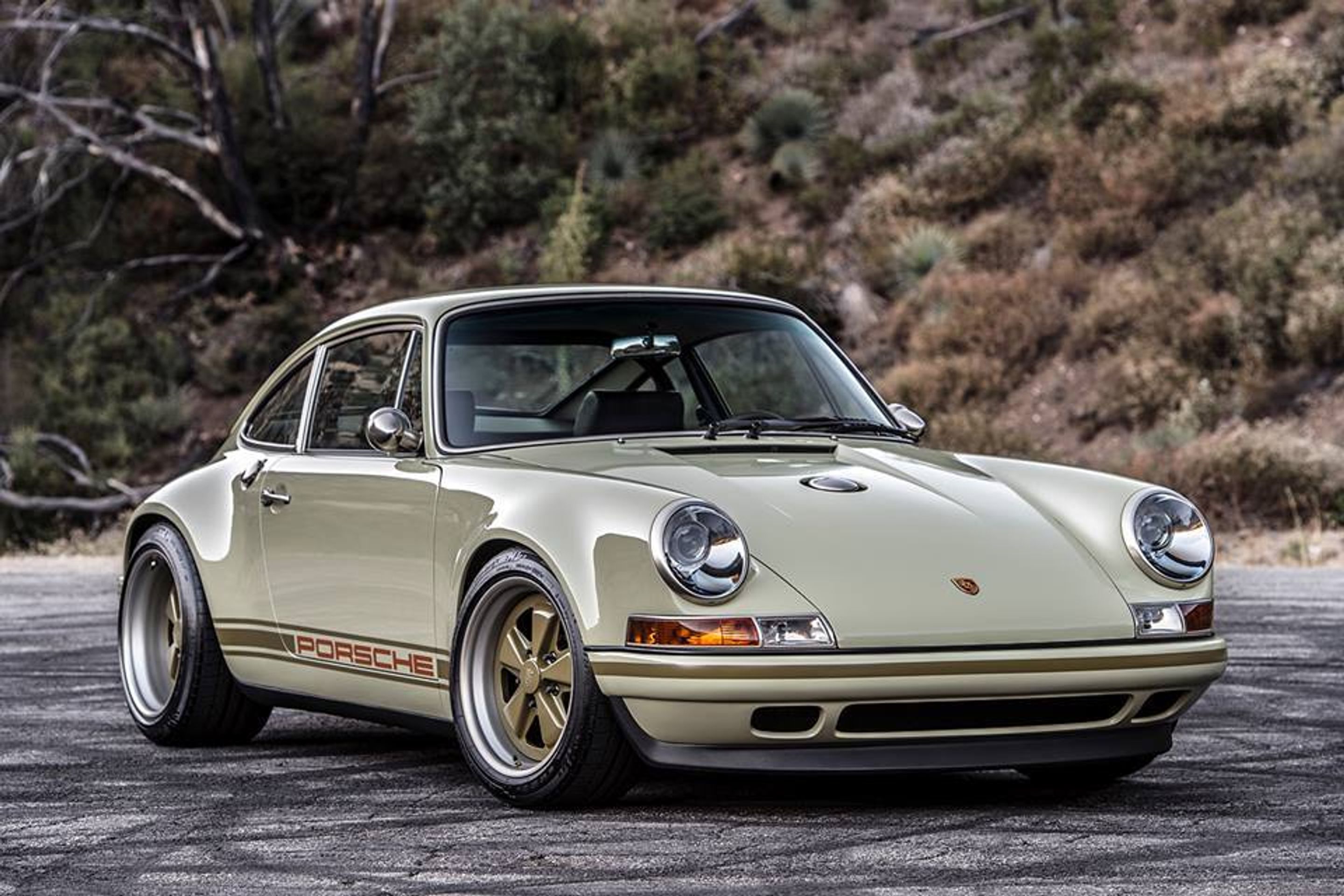 singer - 75 | Galerie: GALERIE: Singer 911 | TN.cz