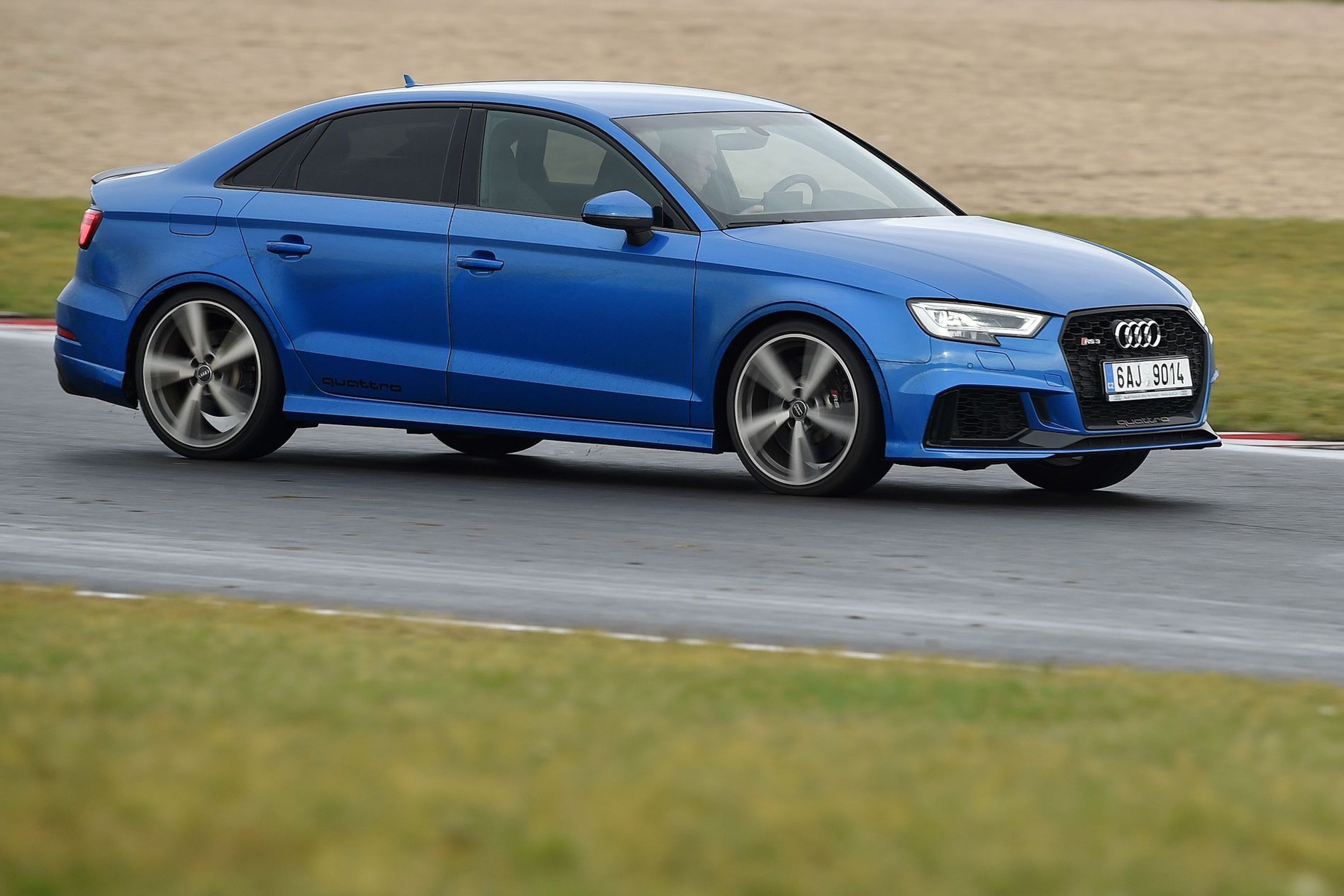 Audi RS3 - 20 | Galerie: GALERIE: Audi RS3 | TN.cz