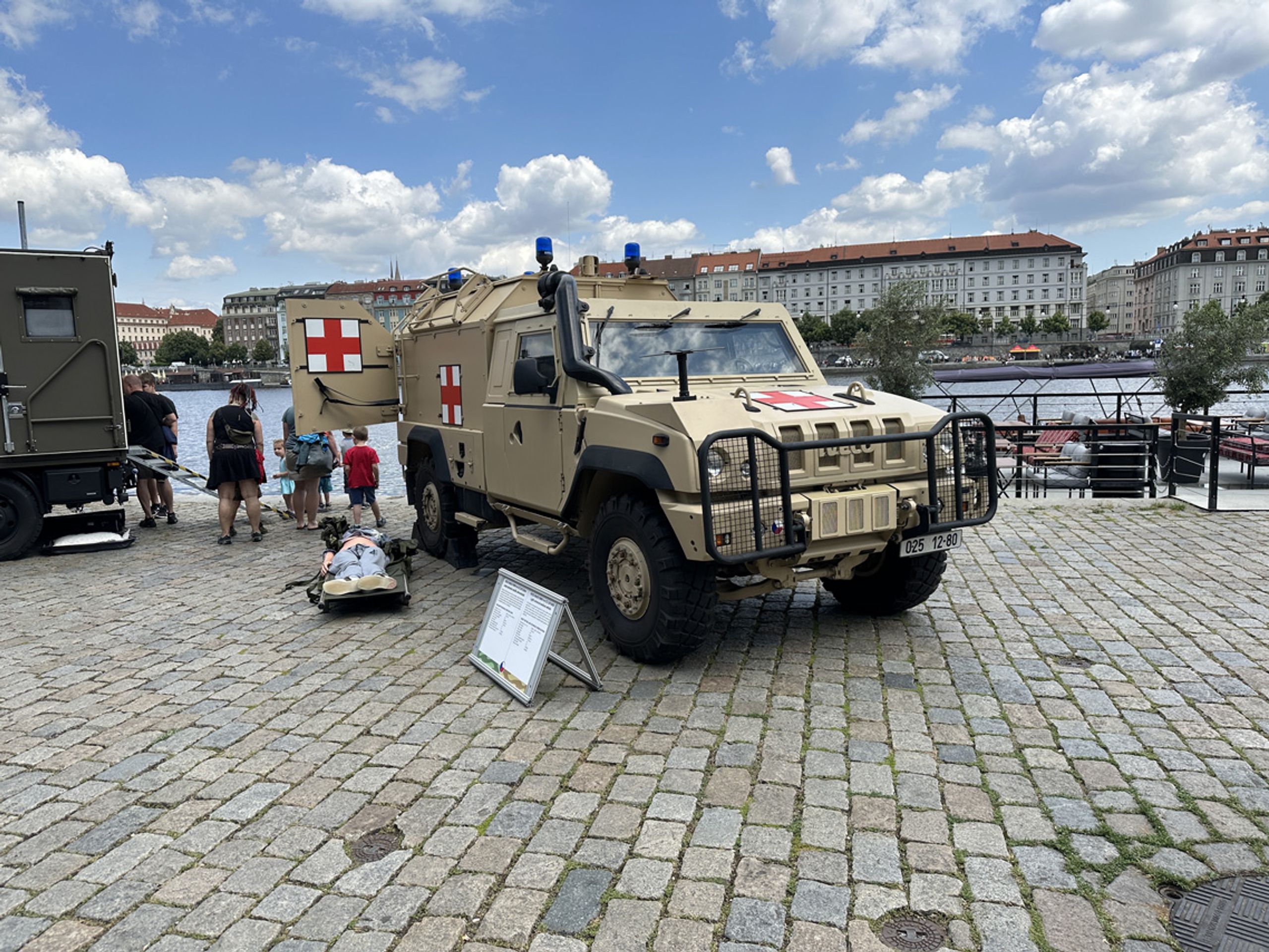 Armáda ČR slaví 30 let | Galerie: Armáda ČR slaví 30 let | TN.cz