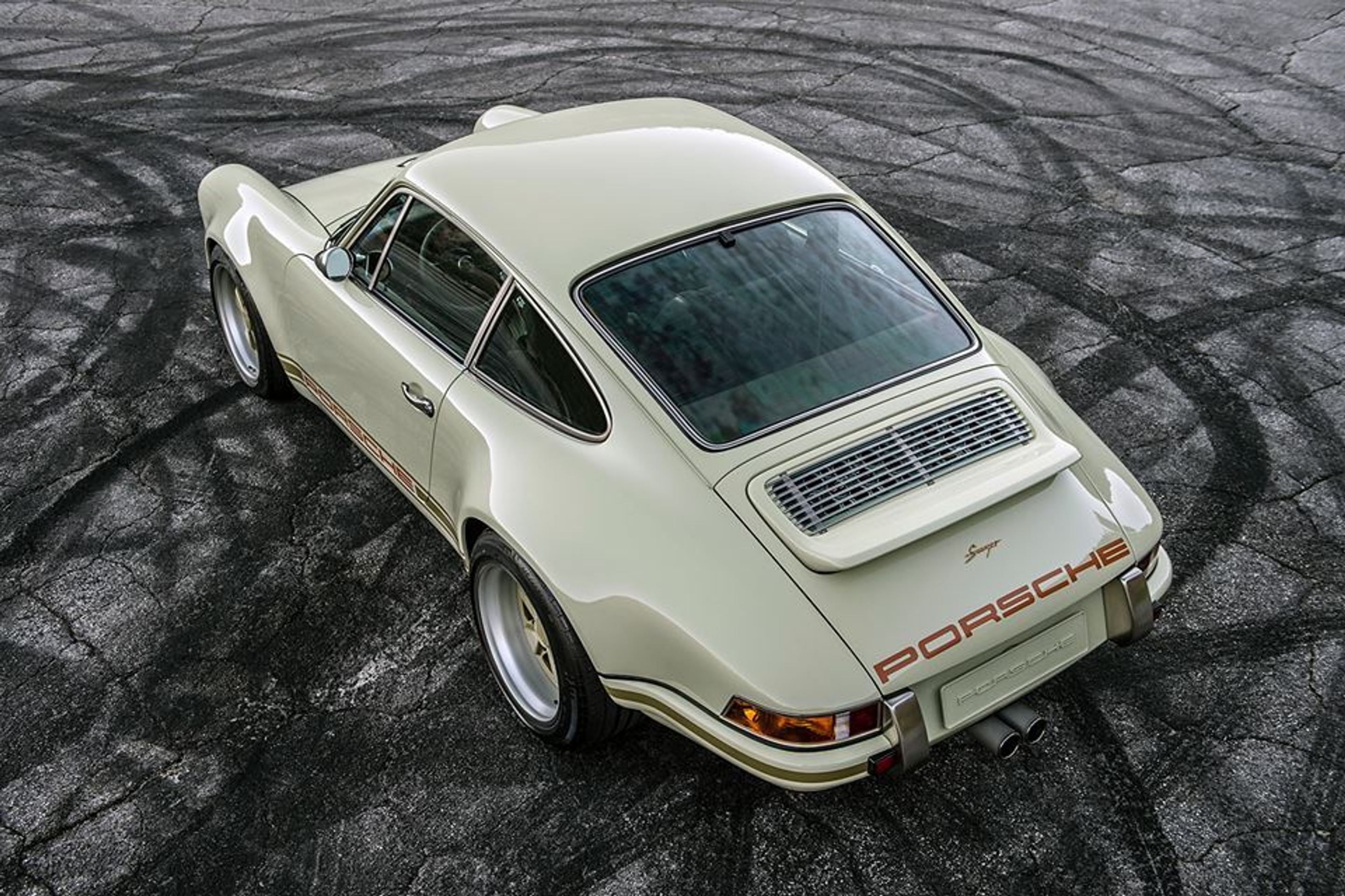 singer - 63 | Galerie: GALERIE: Singer 911 | TN.cz